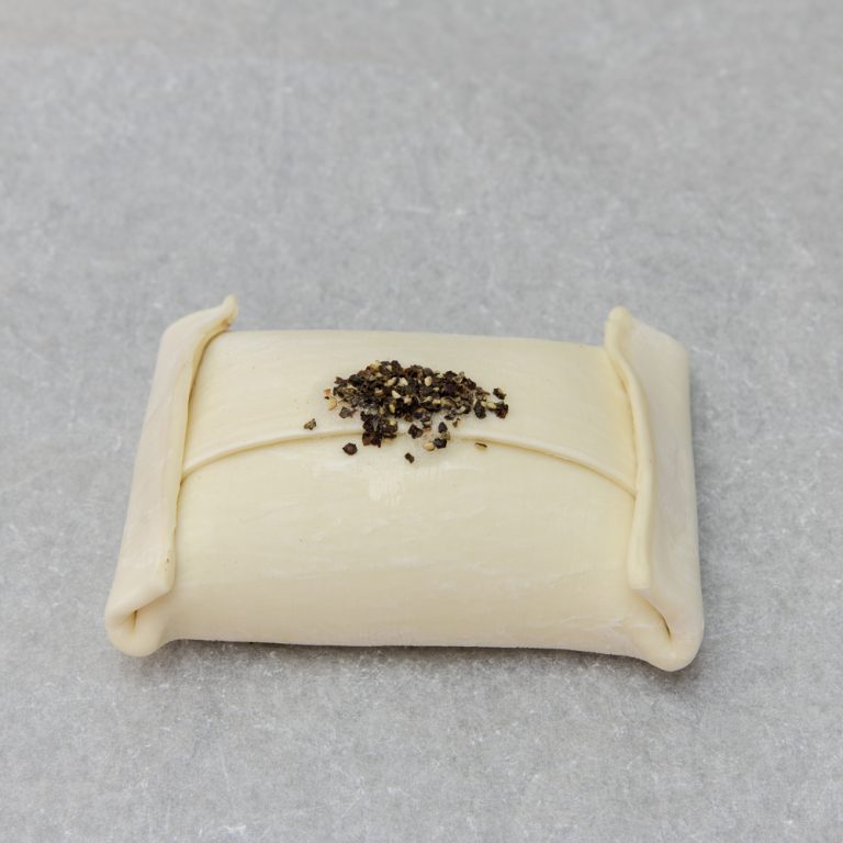 Pepper Steak and Caramelised Onion Parcel - Cotton Tree Meats